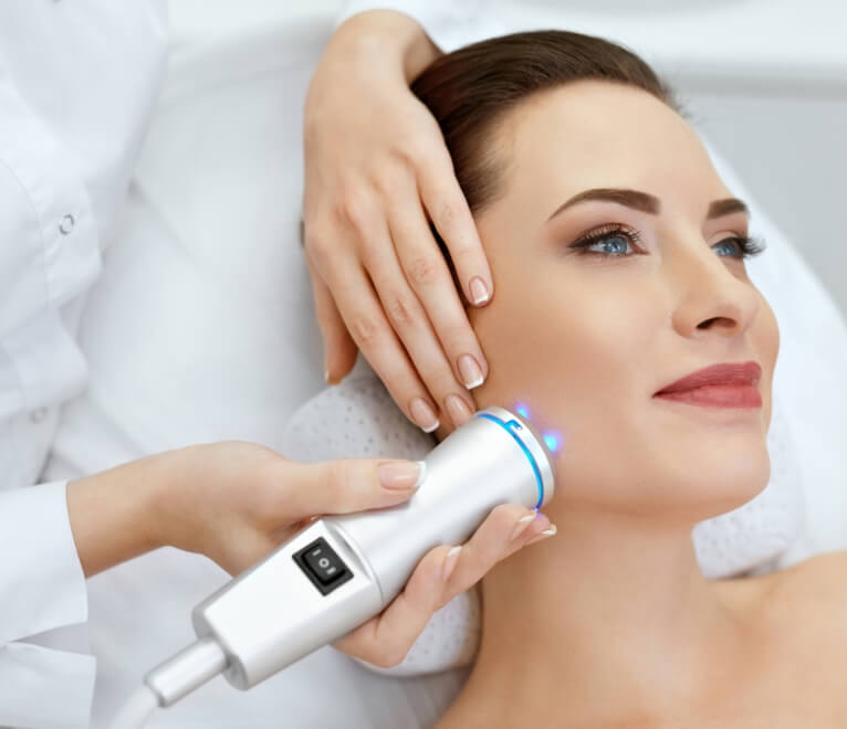 Tratamento a Laser (ZYE® 2940,1340, Acroma, YAG) - Valéria Baiocchi